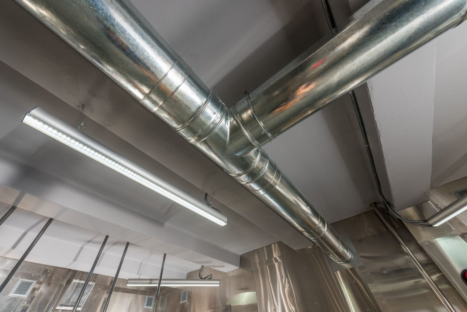 Why You Should Consider Custom Ducts for HVAC Installation | Avon Lake Sheet Metal